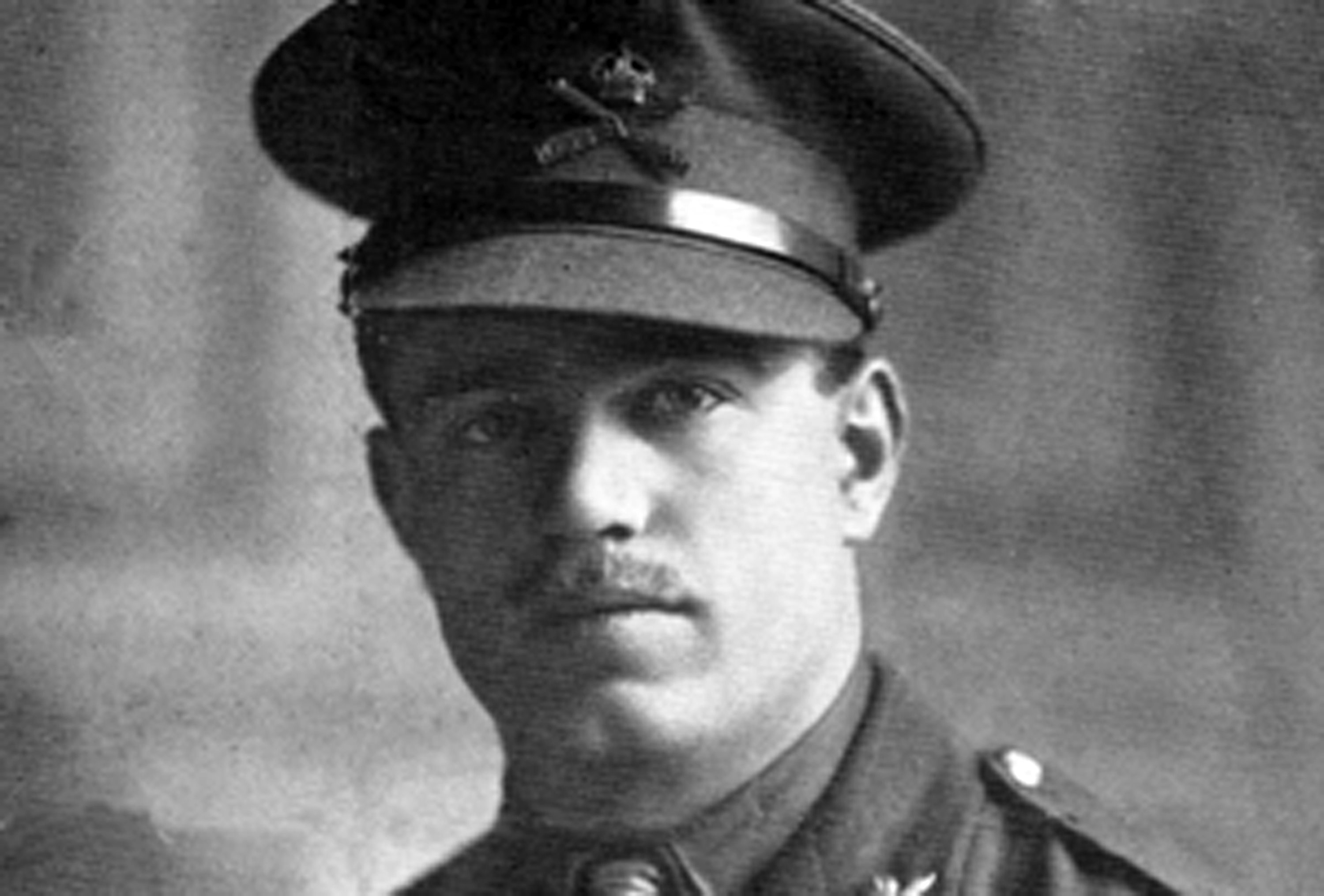 Memorial to WW1 Victoria Cross holder | Merton Council Newsroom